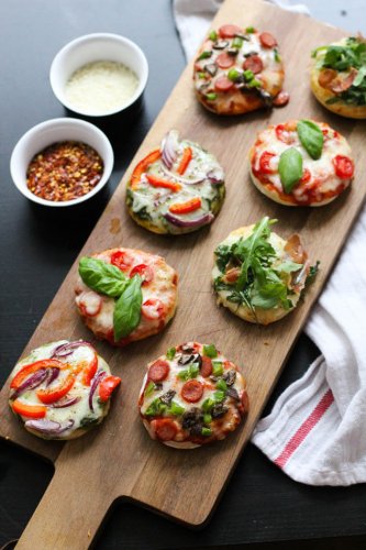 Party-Friendly Mini Pizzas - The Girl on Bloor