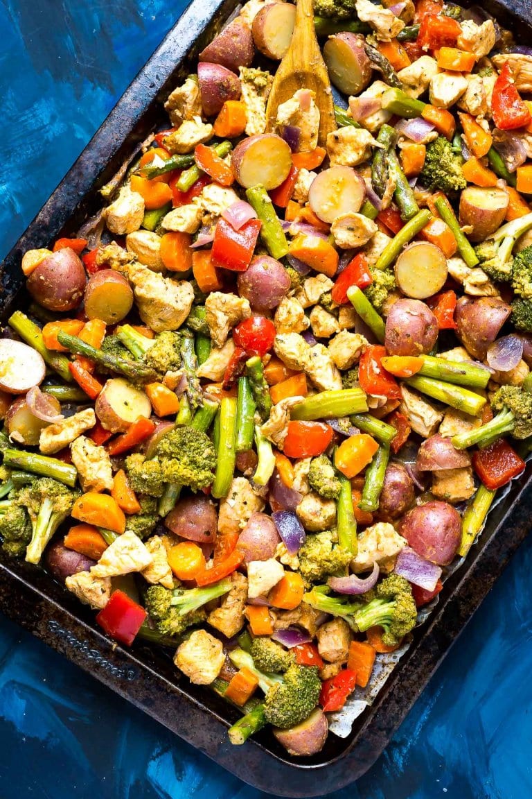 25+ Easy Sheet Pan Dinners Recipes - The Girl on Bloor