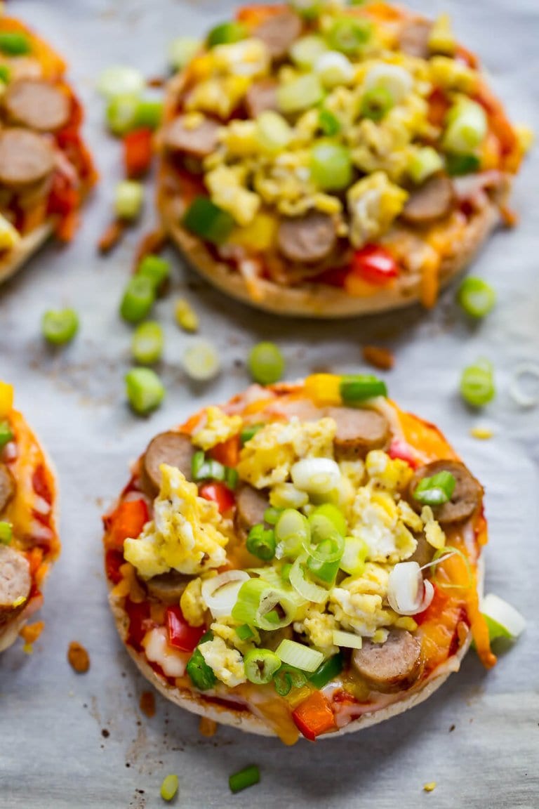 Freezer-Friendly Mini Breakfast Pizzas | The Girl on Bloor