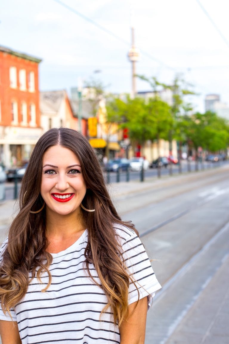 About Taylor Stinson & The Girl On Bloor - The Girl on Bloor