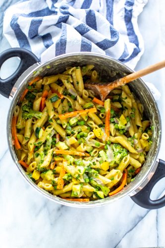 Easy One Pot Pasta Primavera - The Girl on Bloor