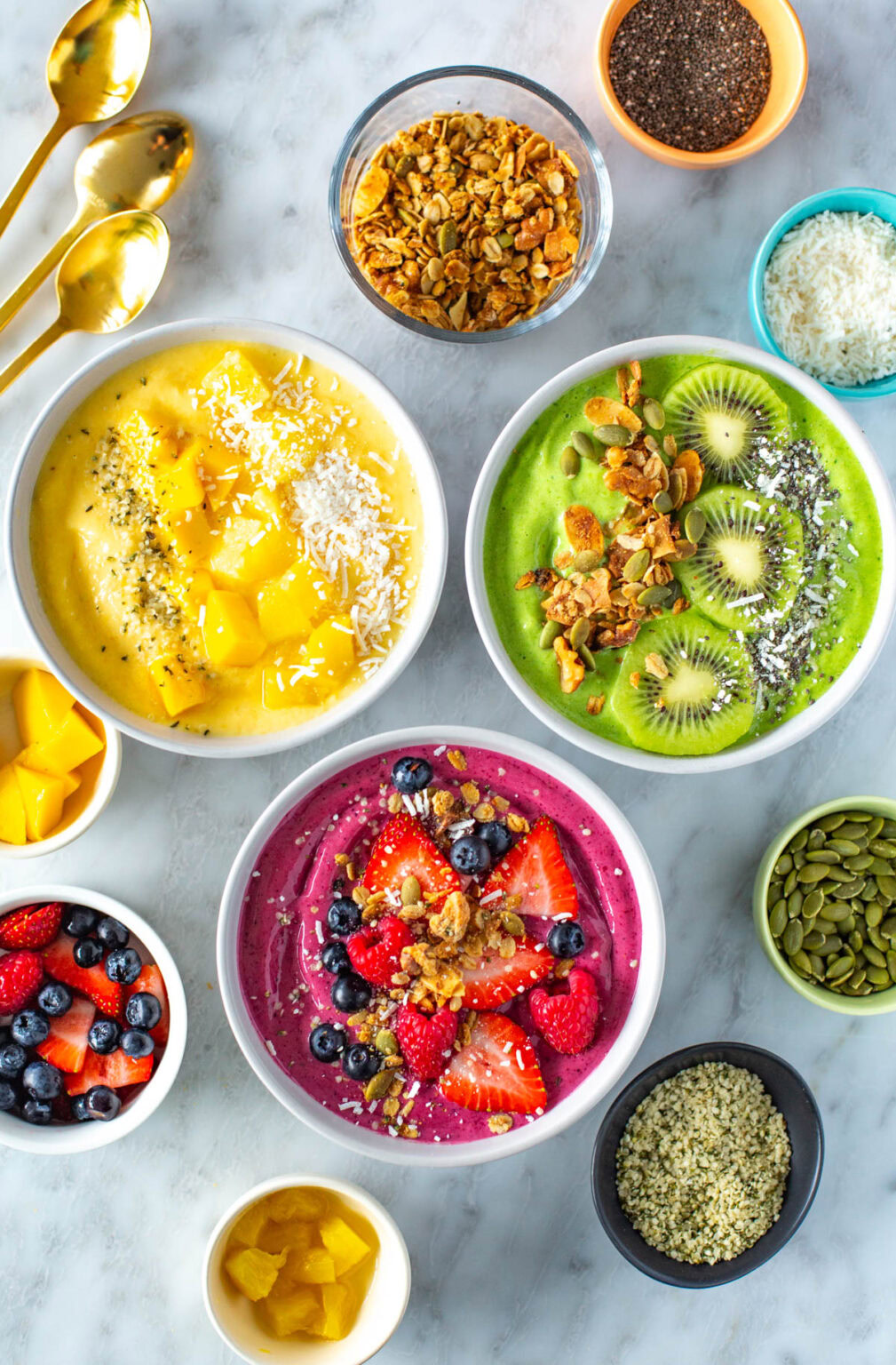 How to Make Smoothie Bowls - The Girl on Bloor