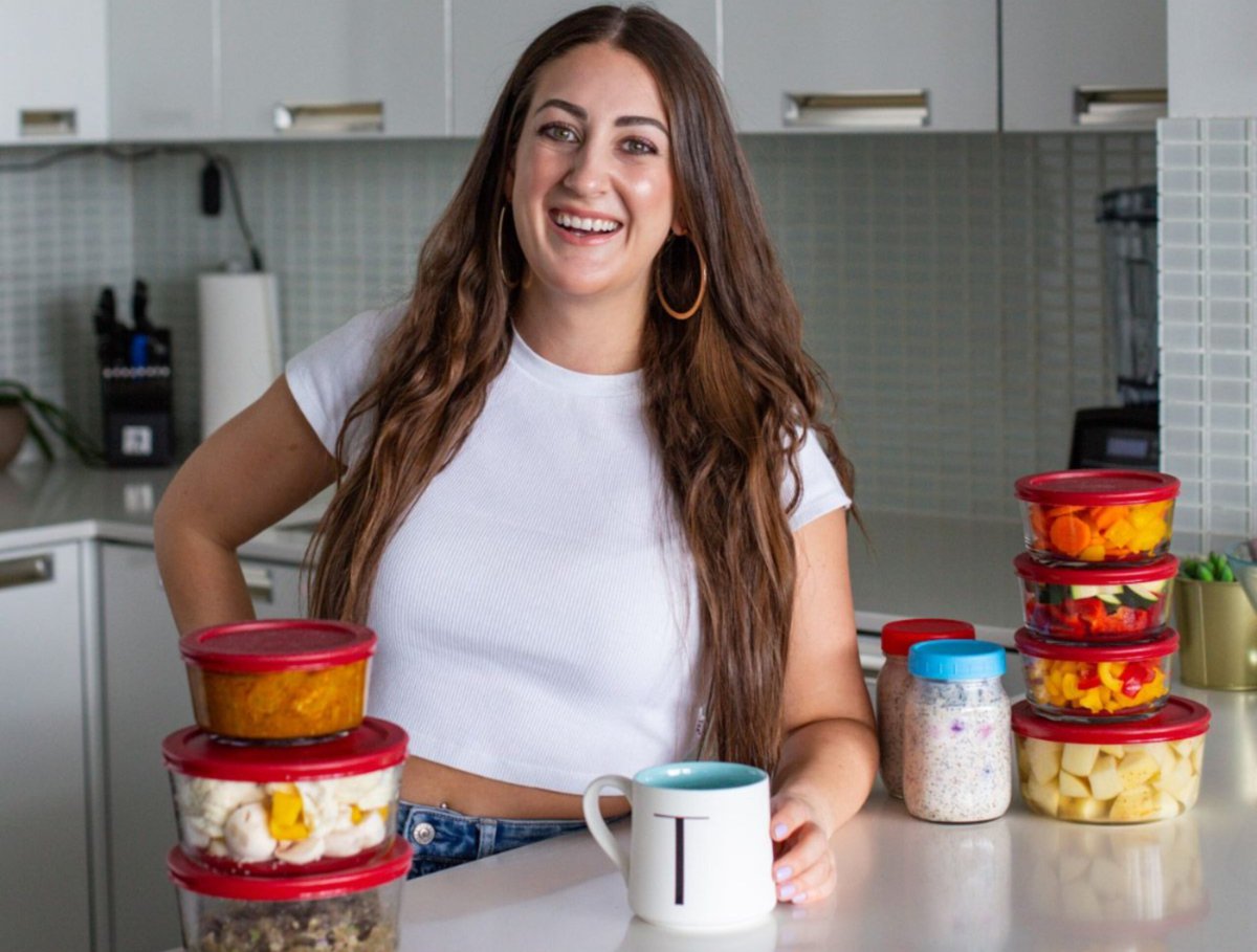 Easy Chicken Falafel Bowls {Perfect for Meal Prep!}